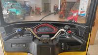 China 2022 DAYANG Mini Bajaj closed cabin Rickshaw Taxi Passenger Tricycle Tuk Tuk for Passenger for sale