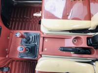China DAYANG Heavy Loading Motorized Tricycle Cargo Tricycle Motorcycle with Enclosed Cabin for sale
