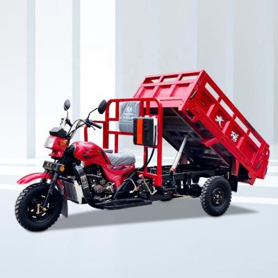 China Closed Box Three Wheel Cargo Motorcycle 1400rpm with 50*100 Chassis and 5.0-12 Tyres for sale
