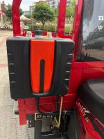 China Displacement 201 250cc 3 Wheels Farm Vehicle with Red Body and Chassis 40*80 for sale