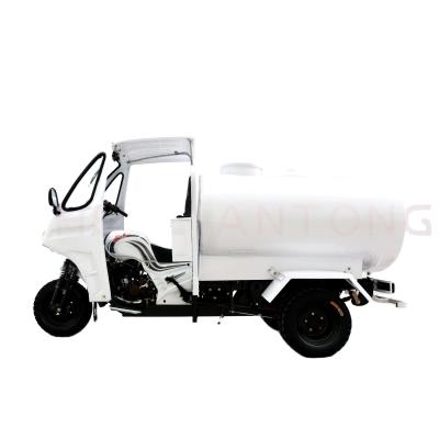China Heavy Loading Rear Load Tricycle Motor Engine 200cc Farm Motorized Tricycles Water Tankers for sale
