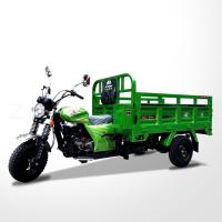 China DAYANG 200cc Three Wheel Cargo Tricycle with 801 W Power and 1.8*1.3 Cargo Box Size for sale
