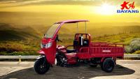 China 65 km/h Top Speed Diesel Semi Cab Cargo Tricycle Three Wheels Motorcycle 2021 Design for sale