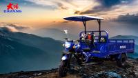 China 350cc Red Hanhu Cargo Tricycle 5 Wheels and from Dayang for Large Cargo Transportation for sale