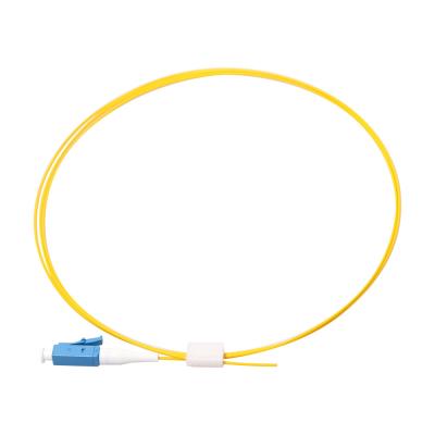 China Simplex Or Duplex Fiber Optic Pigtail LC UPC 0.9mm For FTTH for sale