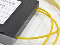 China Fiber Optical With LC/UPC Connector 1X2 Optical Fiber PLC Splitters for sale