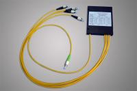 China High Stability Low PDL 1490nm Audio Cable 3.0mm Insert Loss Optical Fiber Splitter for sale