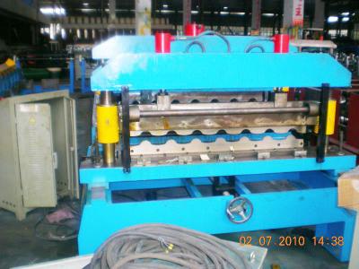 China Step Roofing Tile Metal Roll Forming Machine 0.3-0.8mm Thickness 20m/min Speed for sale