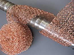 China Knitted Copper Mesh 4mm✖️5mm Strong Enough For Temperature Filtration for sale