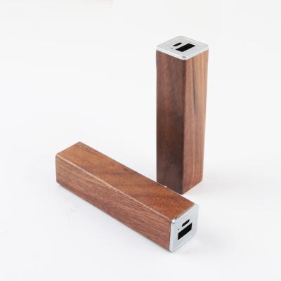 China High Level Full Battery Wooden Power Bank 2400mah 3000mah 18650 Li Ion for sale