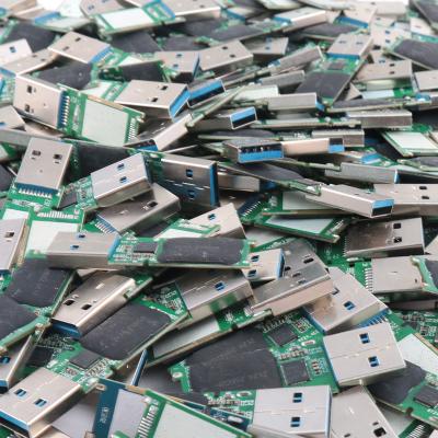 China 24mm X 11mm X 1.4mm USB Flash Chip Speed Transfer Up To 100MB/s Lightweight for sale