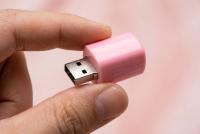 China Lipstick shape plastic 128GB Encryption Lightweight and Durable Flash Drive Suitable for Lady Gift for sale