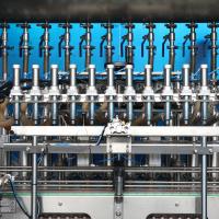 China Liquid Detergent Shampoo Bottle Filling Machine Filler Packaging Line for sale