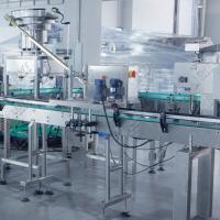 China High Capacity 2500BPH Edible Oil Filling Production Line for sale