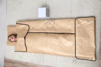 China Fitkang S-105 Far Infrared Sauna Blanket 600W with 3 Heating Zones and 25-80°C Temperature Control for sale