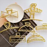 China Rose Gold Geometric Hair Claw Clip 12x6x5cm Big Metal Hair Holder for Long Hair for sale