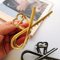 China Wholesale Fashion Fish Bone Shape Hair Claw Clip Alloy 11.5cm 51g Women Gold Metal Shark Hair Grips for sale