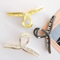 China Large Gold Metal Hair Claw Clip for Thick Hair 12x6x4cm Women Girls Fashion Alloy Barrettes for sale