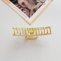 China Alloy Metal Gold Hair Claw Clip 11x5x4cm Fashion Hair Accessories for Women for sale