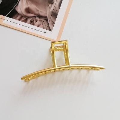 China 12cm 5 Inch Metal Shark Hair Claw Clip Hollow Retro Alloy Hair Accessories for Women for sale