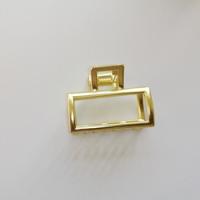 China Decorative Alloy Hair Claw Clip Set 4.5cm for Thick Curly Hair Geometric Design for sale