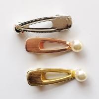 China Gold Metal Hair Clip Set for Thick Hair Geometric Pearl Claw 5.2x1.5cm for sale