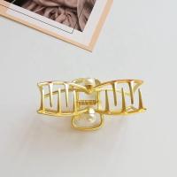 China Large Alloy Metal Shark Hair Claw Clip 9x5.5x5cm for Women Girls Thick Hair for sale
