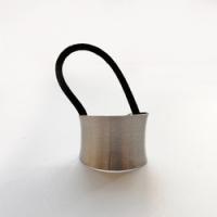 China Soft Stretchy Hair Ties for Curly Hair Fine Geometric Zinc Alloy Metal 3.5x2.5cm for sale
