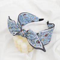 China Handmade Printed Fabric Hair Band 7cm Wide Non Slip Women Headband for Daily Wear for sale