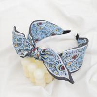 China Handmade Printed Fabric Hair Band 7cm Wide Non Slip Women Headband for Daily Wear for sale