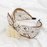 China Handmade Printed Fabric Hair Band 7cm Wide Non Slip Women Headband for Daily Wear for sale