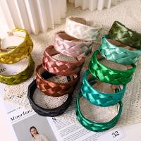 China Black White Silk Satin Woven Wide Edge Hair Band 5.5cm Flexible Memory Plastic Headband for Women for sale