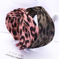 China Korean Wide Edge Leopard Headband for Women 7cm Fabric Hair Accessories for sale