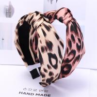 China Korean Wide Edge Leopard Headband for Women 7cm Fabric Hair Accessories for sale