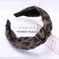 China Korean Wide Edge Leopard Headband for Women 7cm Fabric Hair Accessories for sale