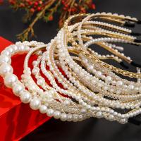 China Luxury Pearl Hairband for Women Elegant Handmade Plastic Pearl Headband for Short Hair Daily Party Use for sale