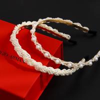 China Luxury Pearl Hairband for Women Elegant Handmade Plastic Pearl Headband for Short Hair Daily Party Use for sale