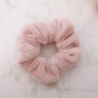 China Plain White Faux Fur Hair Scrunchies 10.5cm Soft Plush Hair Ring for Women Winter Warm for sale