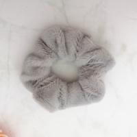 China Plain White Faux Fur Hair Scrunchies 10.5cm Soft Plush Hair Ring for Women Winter Warm for sale