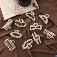 China Elegant Pearl Hair Clip Claw Alloy Electroplate Women Hair Accessories 10cm for sale