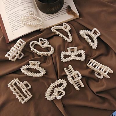 China Elegant Pearl Hair Clip Claw Alloy Electroplate Women Hair Accessories 10cm for sale