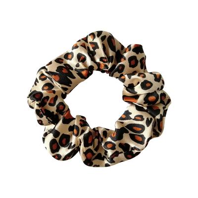 China Leopard Print Stretchy Hair Tie Scrunchie 10cm 3.7g Elastic Hair Band for Women Bulk for sale