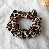 China Leopard Print Stretchy Hair Tie Scrunchie 10cm 3.7g Elastic Hair Band for Women Bulk for sale