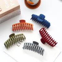 China Acrylic Large Hair Claw Clip 13cm for Thick Hair Matte Keel Shark Plastic Hair Clips Women for sale