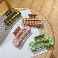 China 3 Inch Checkerboard Hair Claw Clip PVC Metal Strong Grip Hair Accessories for Women for sale