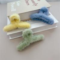 China Plastic Fur Hair Claw Clips for Women 11cm Solid Color Big Trendy Thick Hair Clamp for sale