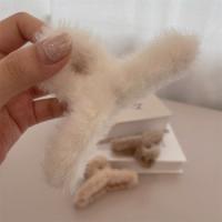 China Plastic Fur Hair Claw Clips for Women 11cm Solid Color Big Trendy Thick Hair Clamp for sale