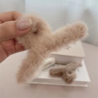 China Plastic Fur Hair Claw Clips for Women 11cm Solid Color Big Trendy Thick Hair Clamp for sale