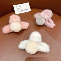 China Fluffy Faux Fur Large Hair Claw Clip for Thick Hair 60 Pcs MOQ Handmade Acrylic for sale