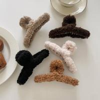 China Korean Lamb Wool Plush Hair Claw Clip for Women 11cm Strong Grip Acrylic for sale